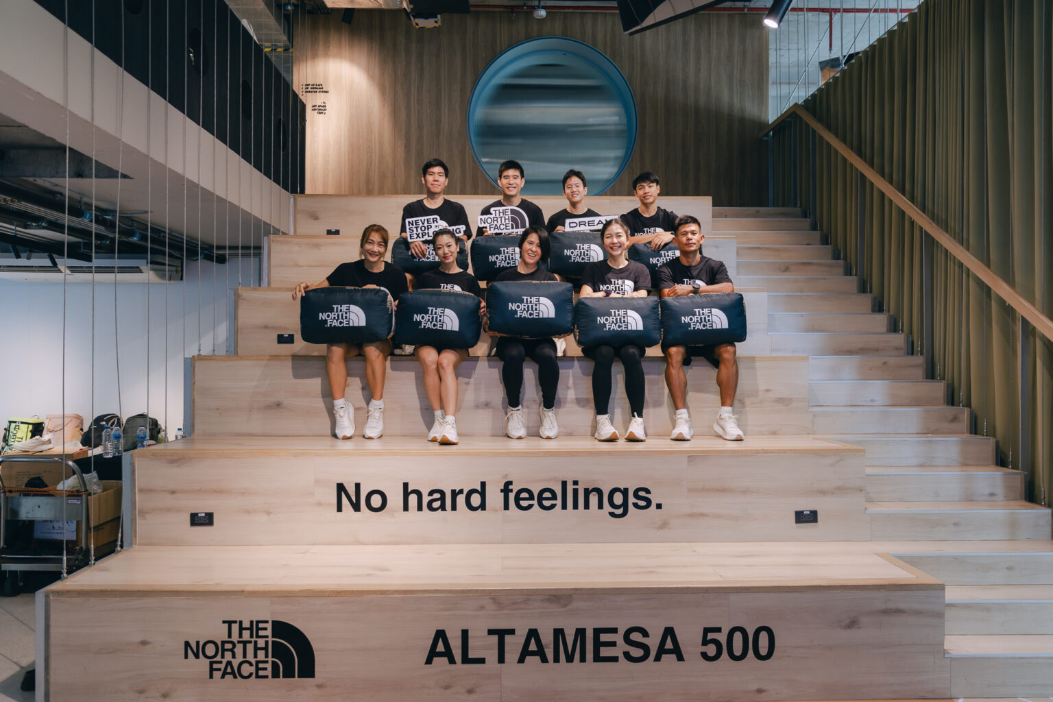 NO HARD FEELINGS: ALTAMESA 500 BY THE NORTH FACE – ThaiOutdoorGroup